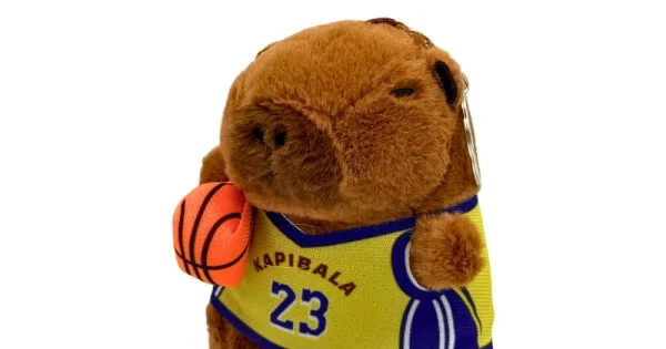 7Toys Capybara Basketball Plush Keychain - Dzeltens Kapibara - Plīša ...